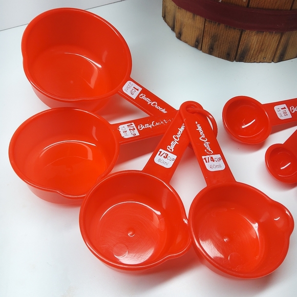 Betty Crocker | Kitchen | Betty Crocker Combination Set Of Measuring ...